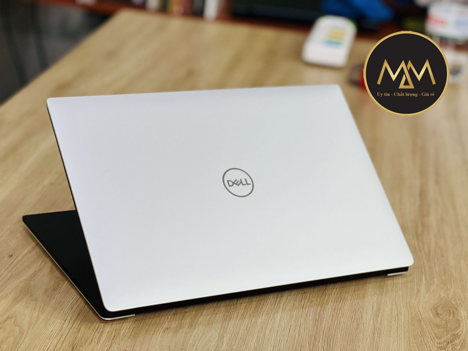 DELL XPS 15 7590 I7 9750H/ RAM 16GB SSD 512GB/ 15.6INCH FHD/ VGA GTX ...